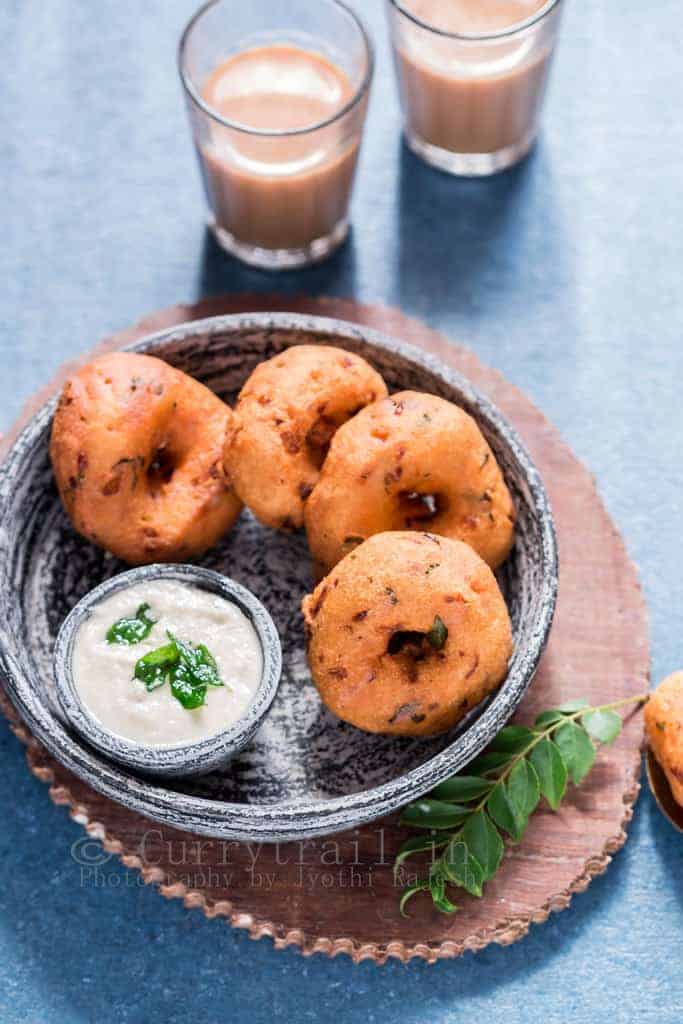 Instant Rava Vada Recipe | Instant Sooji Vada - CurryTrail