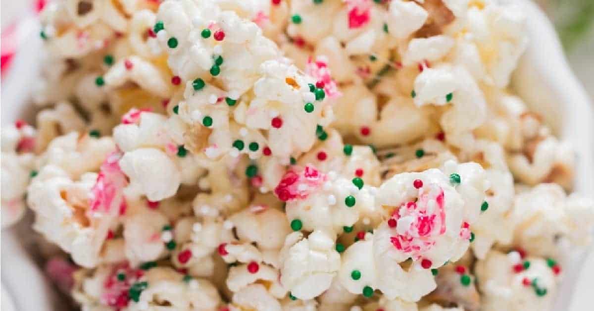 Santa Munch Christmas Popcorn Snack Mix - CurryTrail