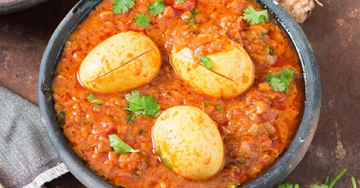 South Indian Spicy Egg Curry Recipe (Egg Masala Curry) - CurryTrail