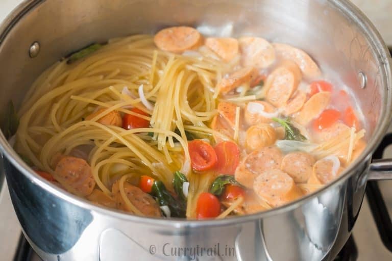 Super-Simple One Pot Pasta Recipe (Easy Fast Dinner) - CurryTrail