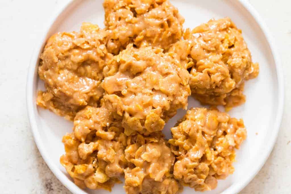 Cornflake Cookies [Easy No-Bake Cookies] - CurryTrail