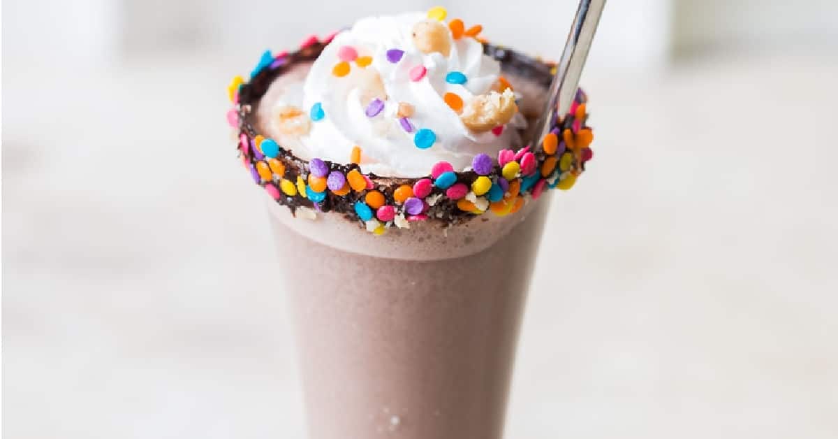 3 Ingredients Nutella Milkshake Recipe- Curry Trail