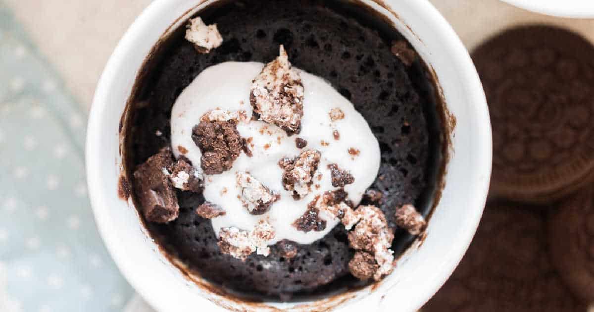 2 Ingredients Oreo Mug Cake (Viral Tik-Tok Recipe) - Curry Trail