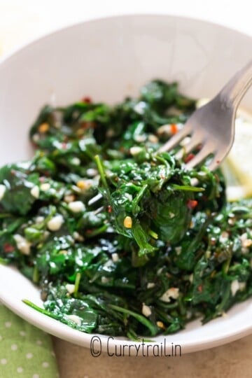 Lemony Garlic Sautéed Spinach- Curry Trail