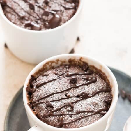 1 MInute Chocolate Mug Cake Recipe - Curry Trail